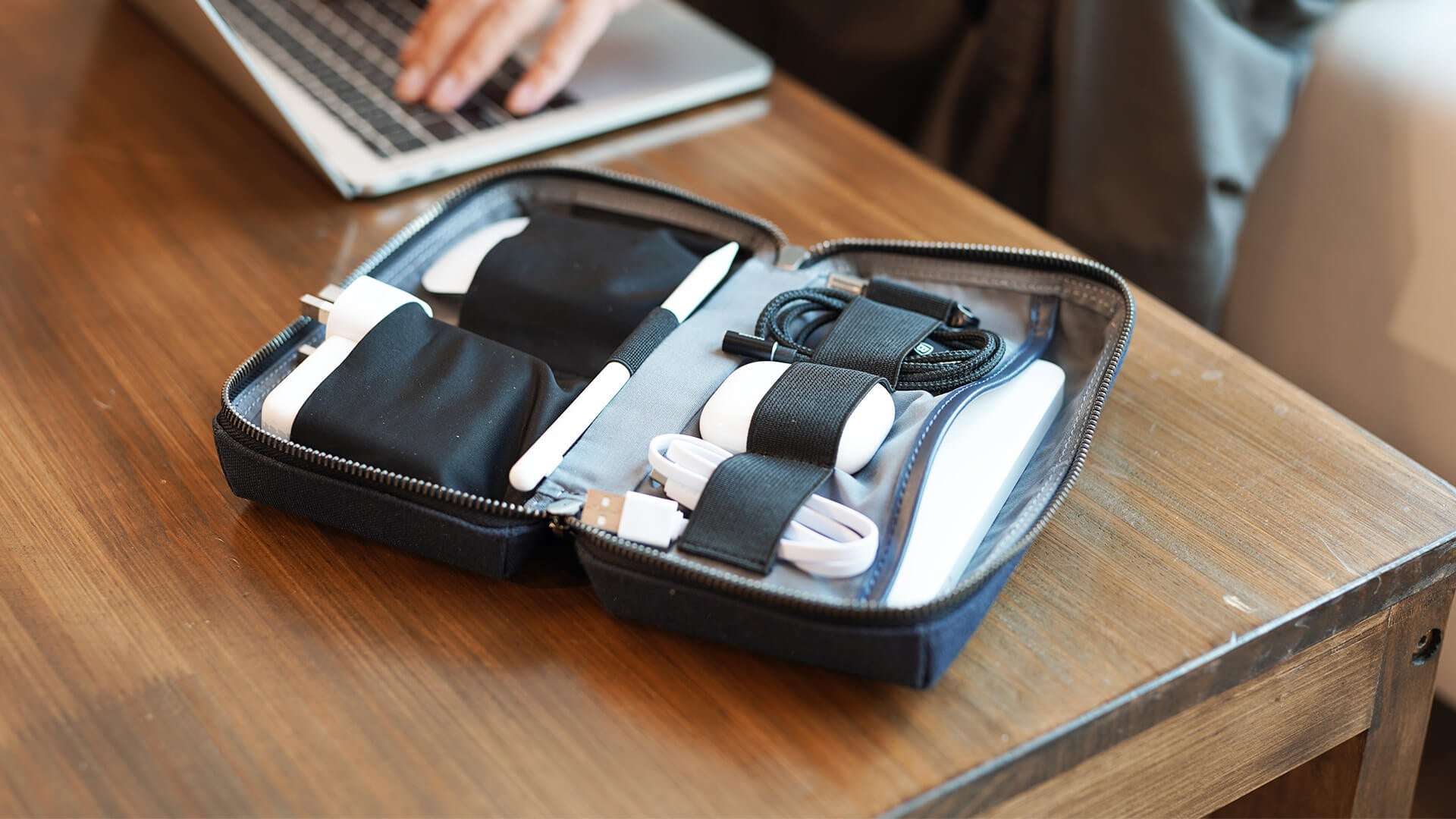 Tech Organizers – Maverick & Co.